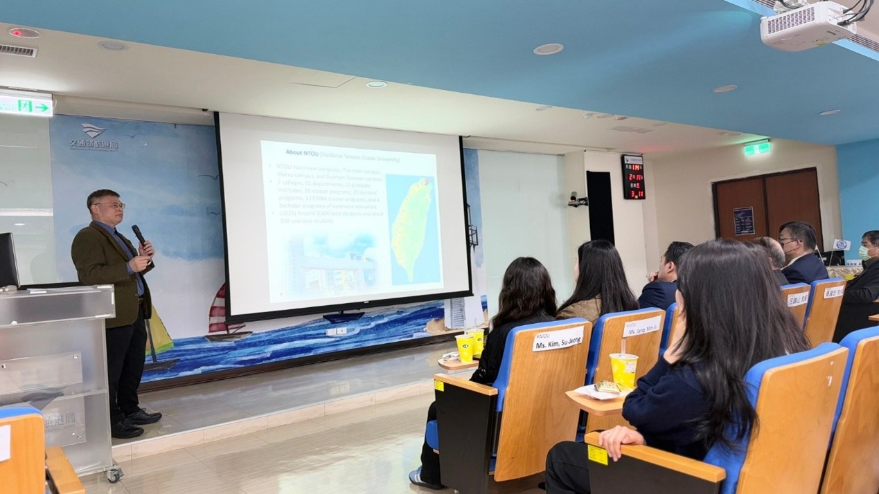 歡迎國立韓國海洋大學(korea maritime and ocean university, KMOU) RIS智慧港口物流小組師生來訪